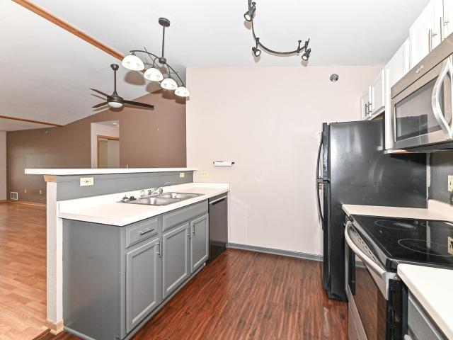 8200 Lexington Pl, Unit 12