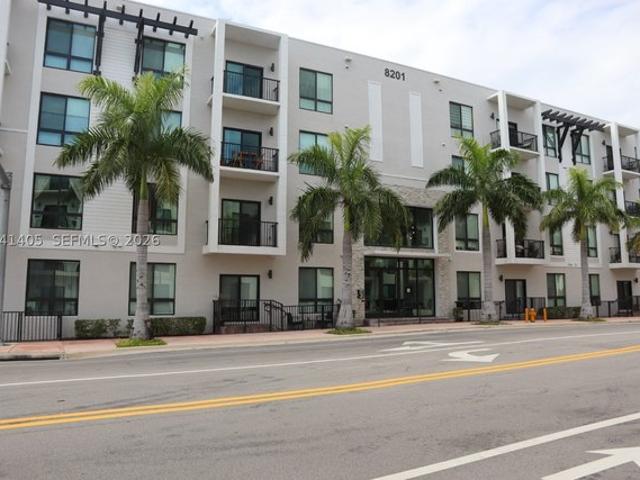 8201 NW 41st St Unit D402, Doral, FL 33166