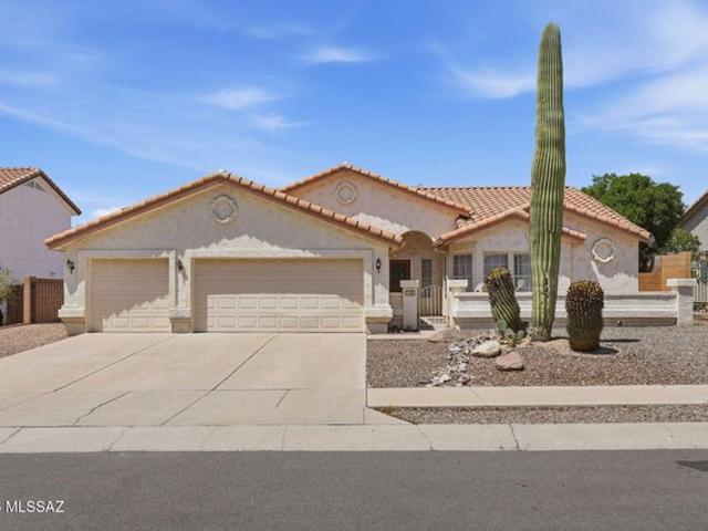 8201 N Tammeron Ct, Tucson, AZ 85741