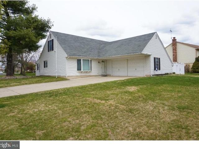 8201 Corbett Rd, Pennsauken, NJ 08109