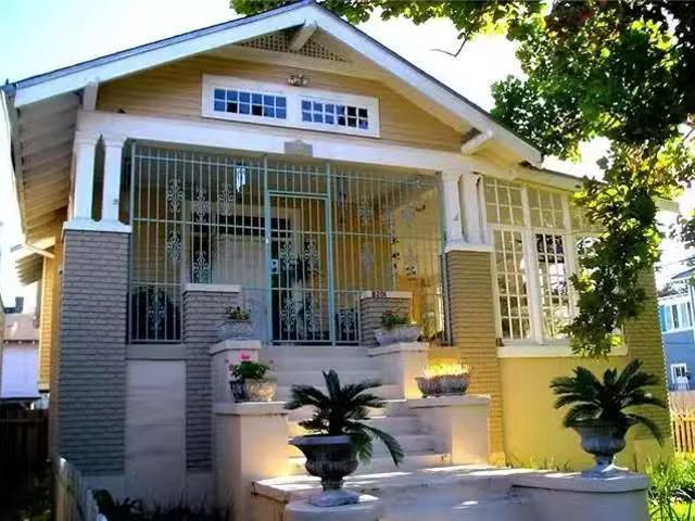 8201 GREEN Street, New Orleans, LA 70118
