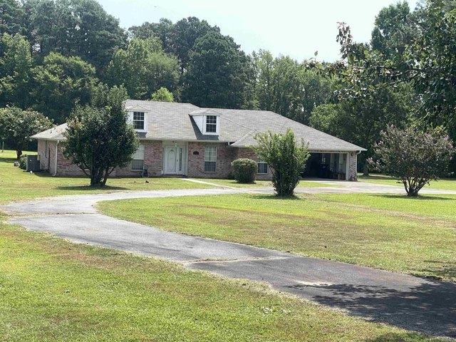 8201 Linda Dr, Pine Bluff, AR 71603