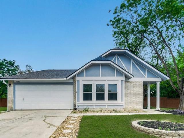 8201 Rimline Dr, San Antonio, TX 78251