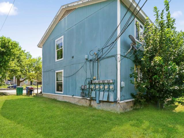 8201 Riverstone Dr