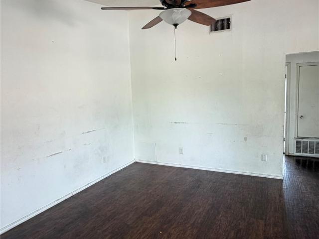 8201 Riverstone Dr, Austin, TX 78724 | MLS #1638
