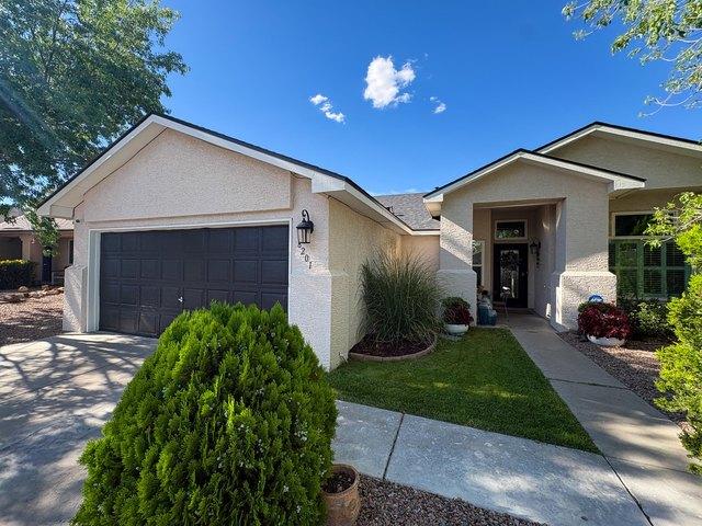 8201 Summerfield Ct SW, Albuquerque, NM 87121