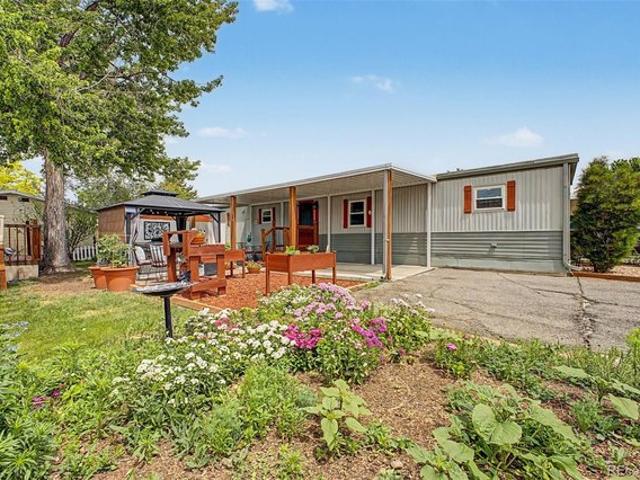 8201 S Santa Fe Dr Lot 153, Littleton, CO 80120