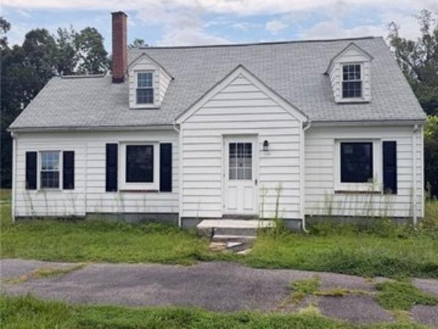 8201 S Quaker Rd, Quinton, VA 23141