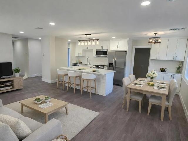 8202 Beaver Lake Dr, San Diego, CA 92119 | MLS #260003 | Compass