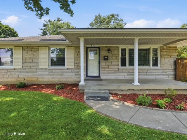 8202 Devonshire Dr