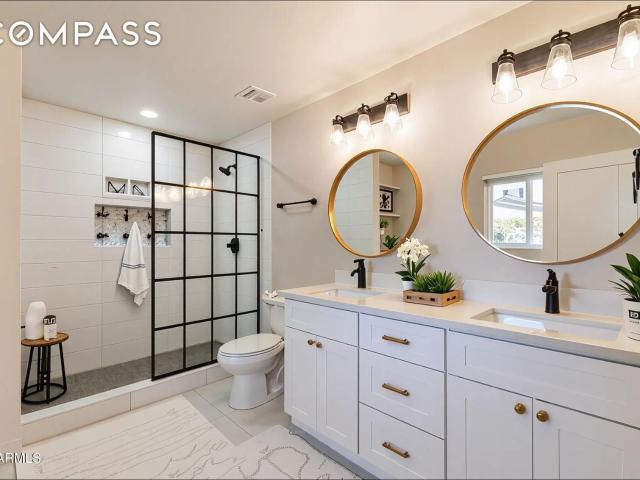 8202 E Piccadilly Rd, Scottsdale, AZ