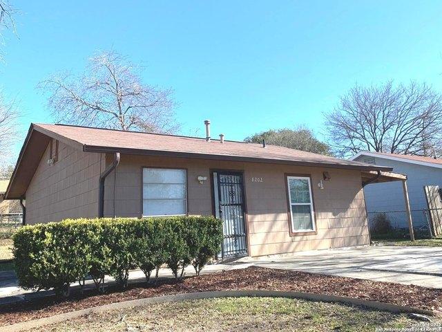 8202 Quiet Creek St, San Antonio, TX 78242