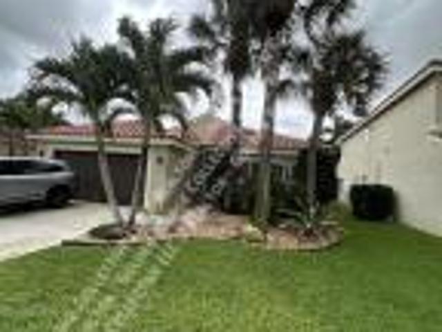 8202 White Rock Circle, 3 beds, 2 full baths