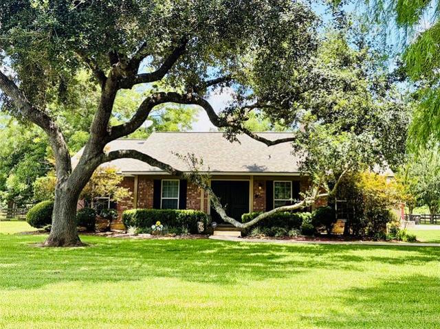 8203 Oyster Creek Dr, Missouri City, TX 77459