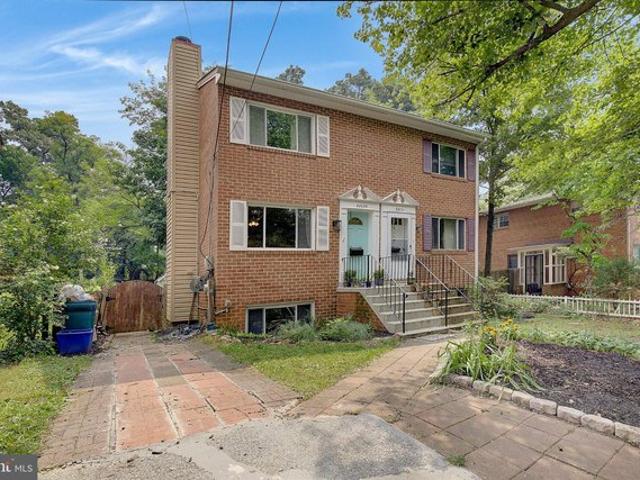 8203 Roanoke Ave Apt B, Takoma Park, MD 20912