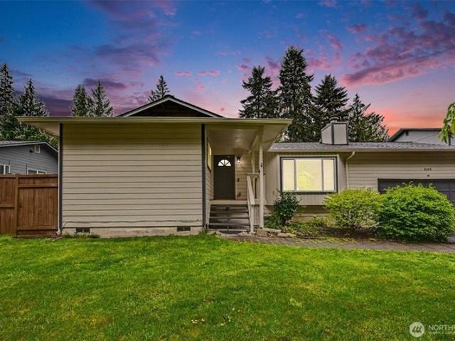 8203 st Ave E, Bonney Lake, WA 98391