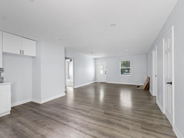 820 12th Avenue N