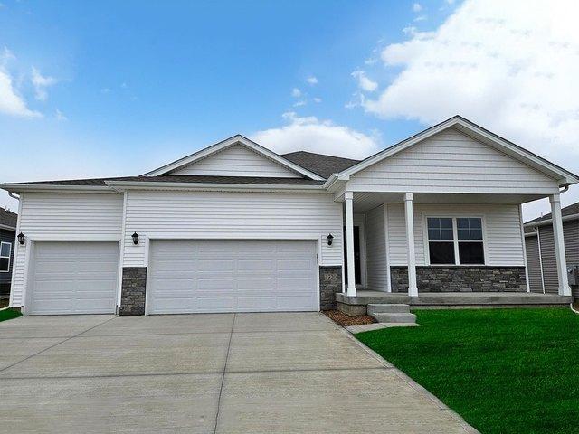 820 2nd St NE, Altoona, IA 50009