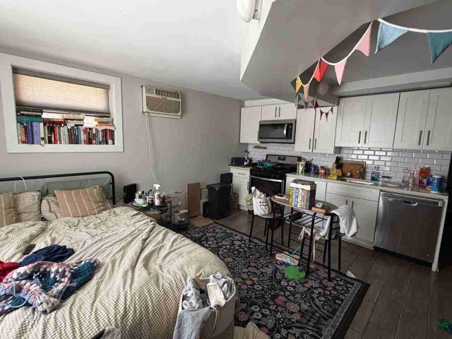 820 826 W. Cuyler Studio Apartment for Rent at 820 W Cuyler Ave, Chicago, IL 60613 Uptown