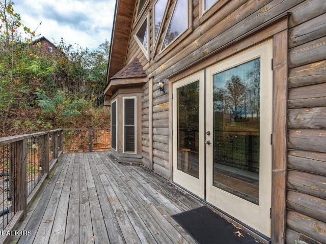820 Crest View Drive
