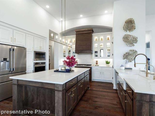 820 Artemis Circle