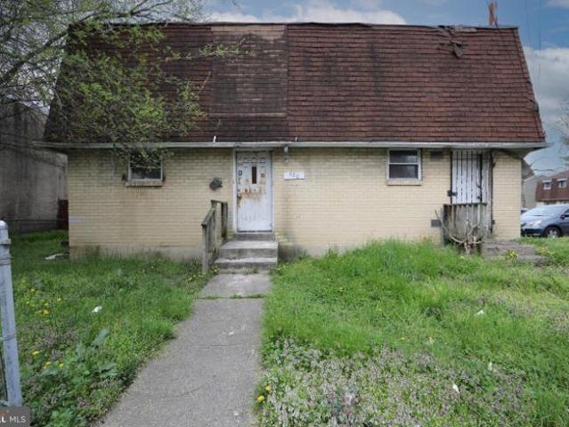 820 Atlantic Ave, Camden, NJ 08104