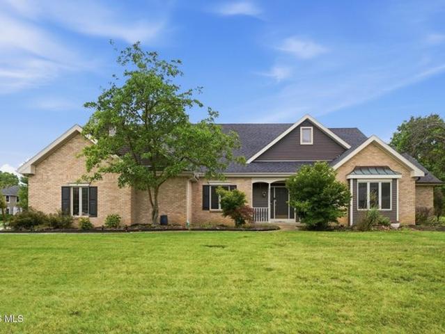820 Bitterbrush Ln, Findlay, OH 45840