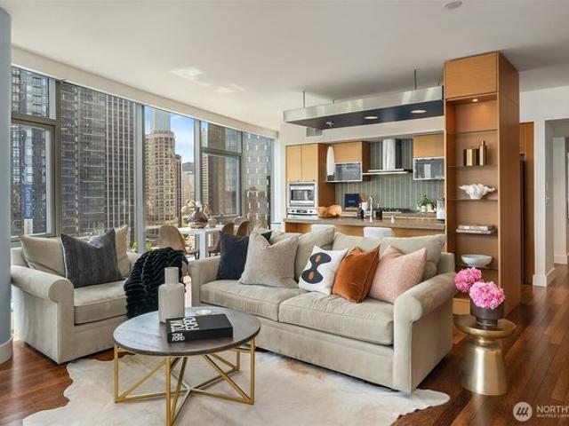 820 Blanchard St Unit 1605, Seattle, WA 98121