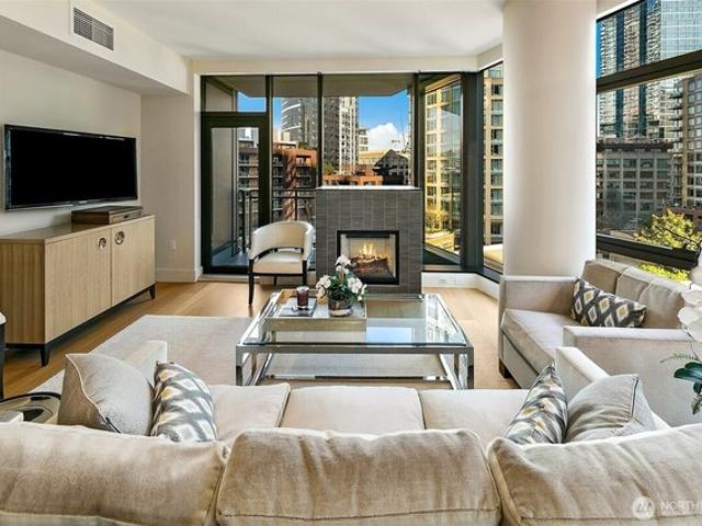 820 Blanchard St Unit 705, Seattle, WA 98121