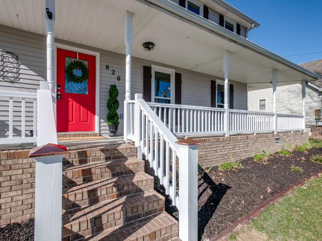 820 Briargrove Dr