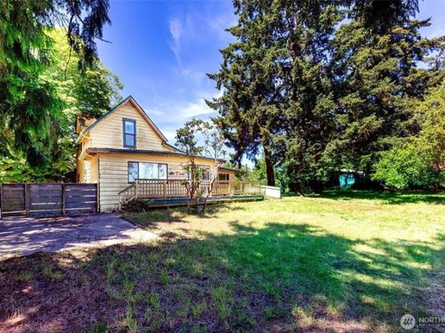 820 Guard St, Friday Harbor, WA 98250