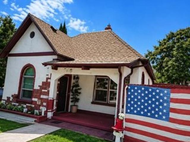 820 E 7th St, Pueblo, CO 81001