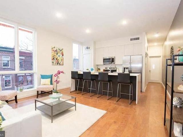 820 E Thompson St #B, Philadelphia, PA 19125