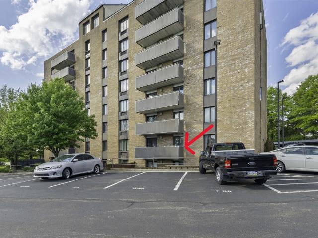 820 E Beau St 1G