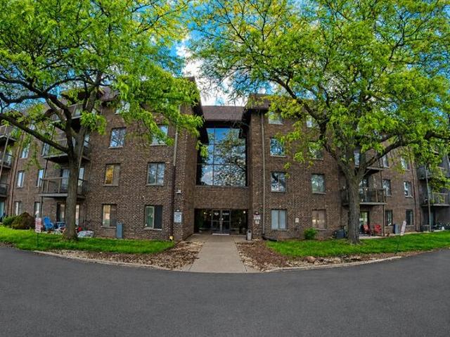 820 Elder Rd Unit C314, Homewood, IL 60430