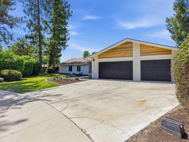 820 Ferdinand Court