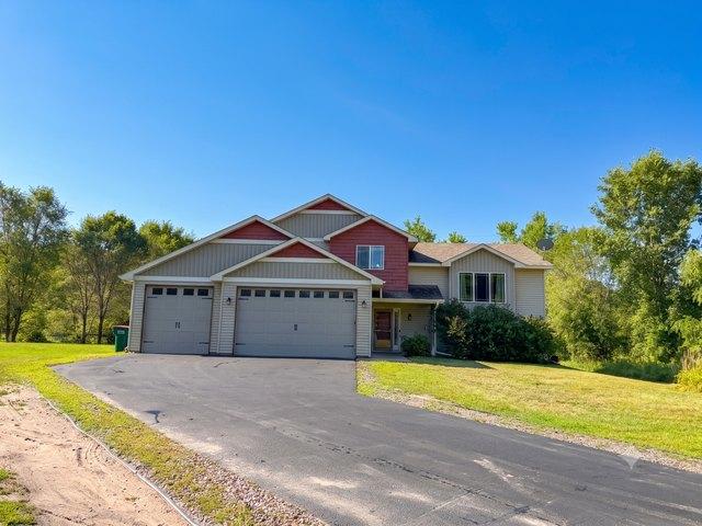 820 Kelly St, Lino Lakes, MN 55014