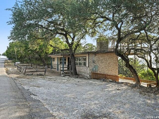 820 Hill Top Dr