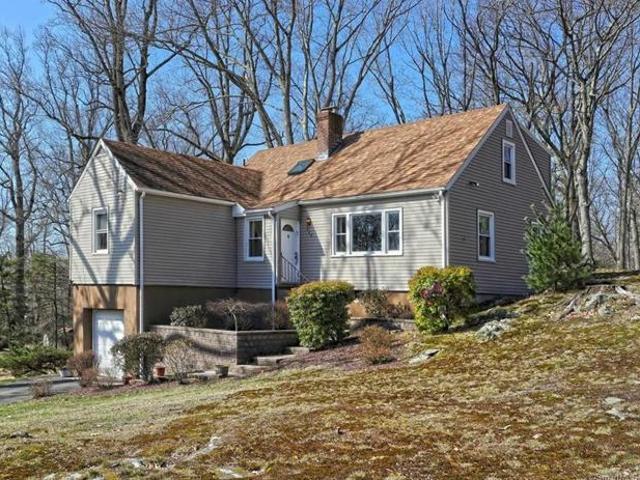 820 Indian Hill Rd, Orange, CT 06477