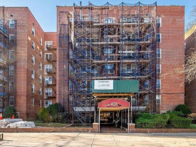 820 ocean Parkway 404