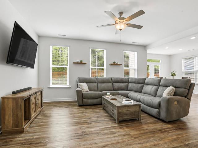 820 Logan Meadow Ct, Fuquay Varina, NC 27526 | Compass