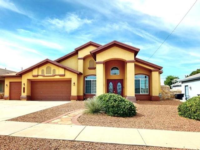 820 LA Florida Dr, Canutillo, TX 79835