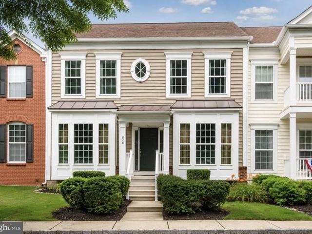820 Mount Rose Rd, Chester Springs, PA 19425