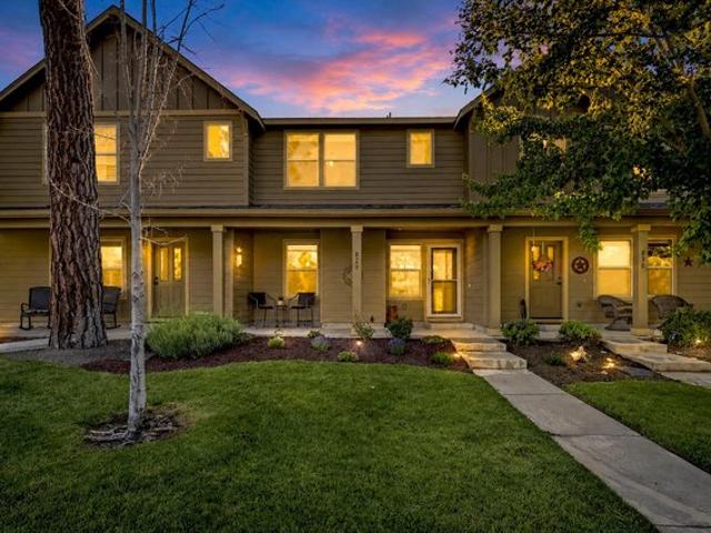 820 N Hindeman St, Sisters, OR 97759