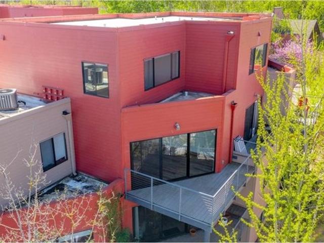 820 NW Naito Pkwy Apt G11, Portland, OR 97209