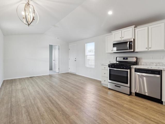 820 S Chinowth St, Unit 74, Visalia, CA 93277 | MLS #226018