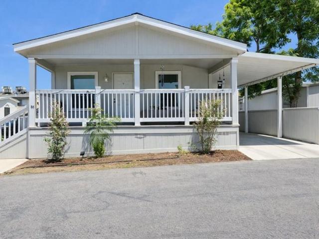 820 S Chinowth St Spc 86, Visalia, CA 93277
