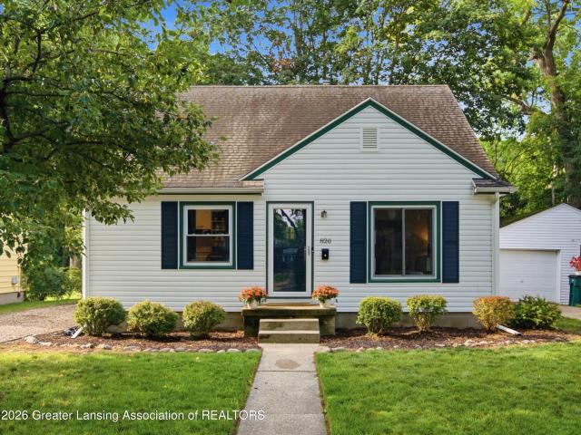 820 S Dexter Drive