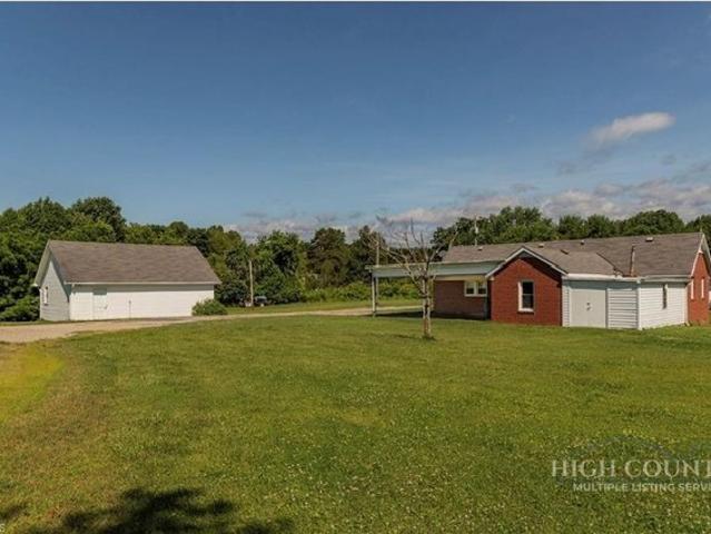 820 Sunset Orchard Rd, North Wilkesboro, NC 28659