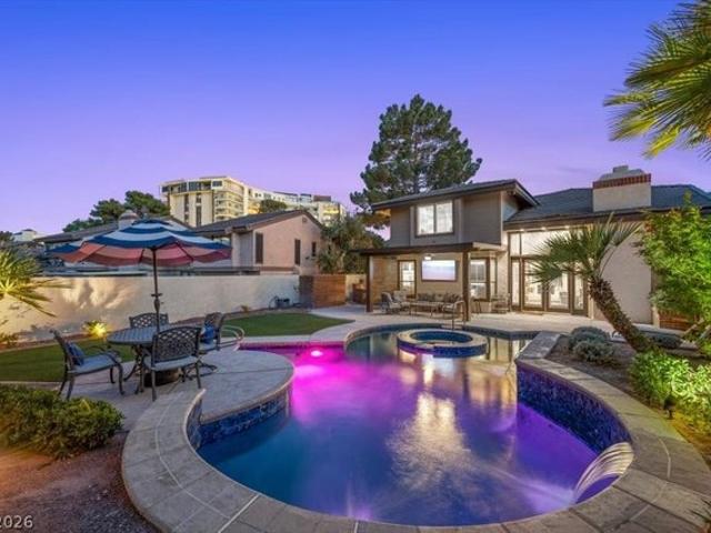 820 Pinehurst Dr, Las Vegas, NV 89109